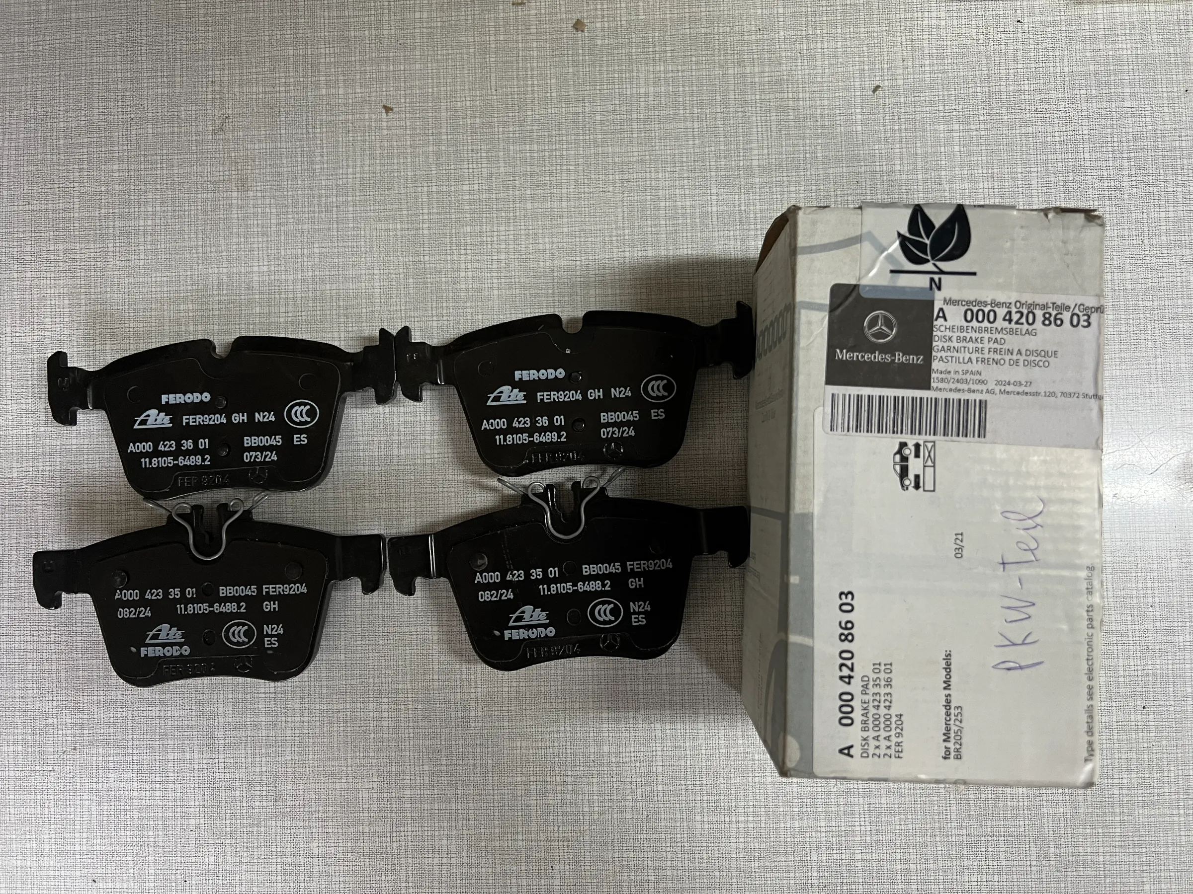 Original Mercedes-Benz Teilesatz Scheibenbremsbelag A0004208603 NEU ...