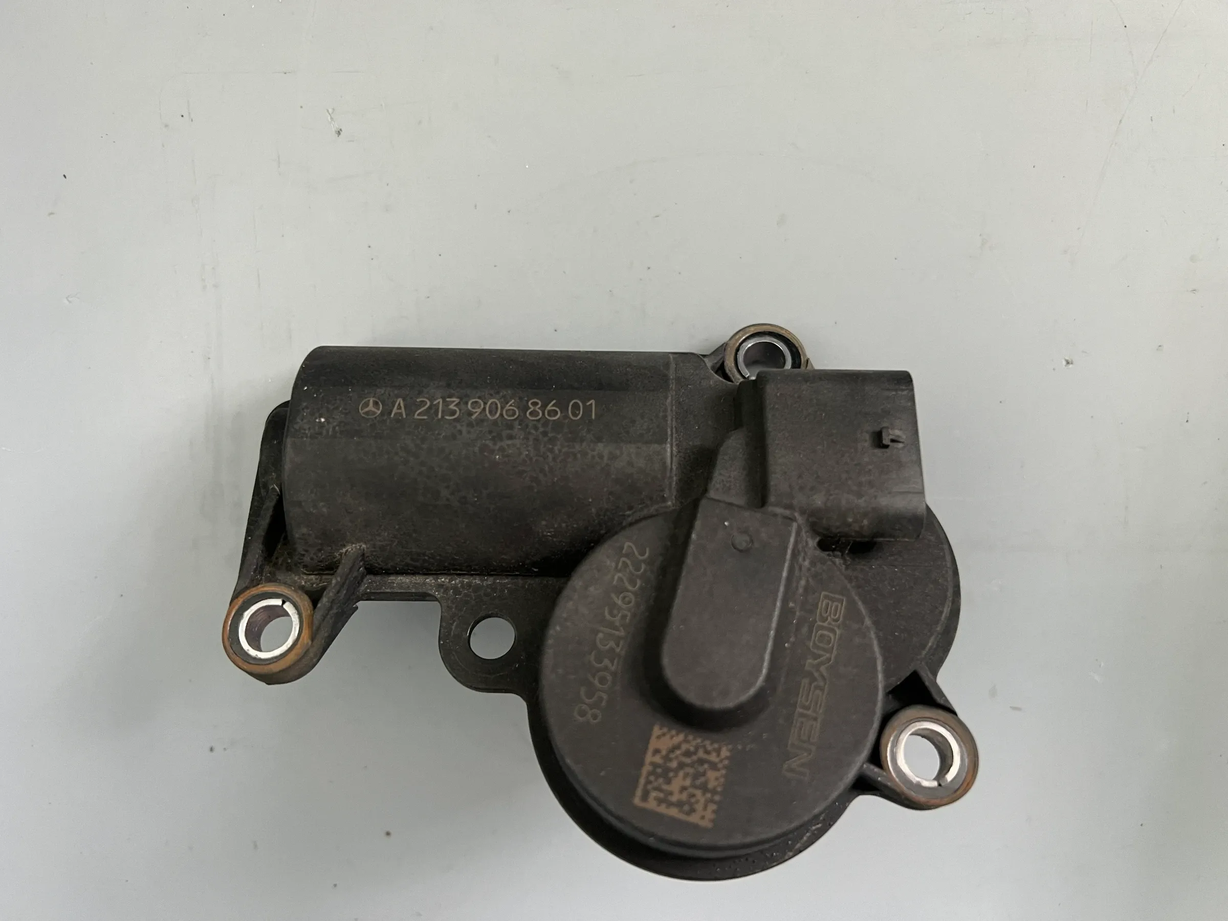 Original Mercedes-Benz Abgasklappensteller A2139068601 | Camp-Parts